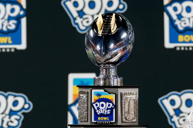 Sri Lanka vs England LIVE: Third ODI, Colombo - cricket score & updates ...