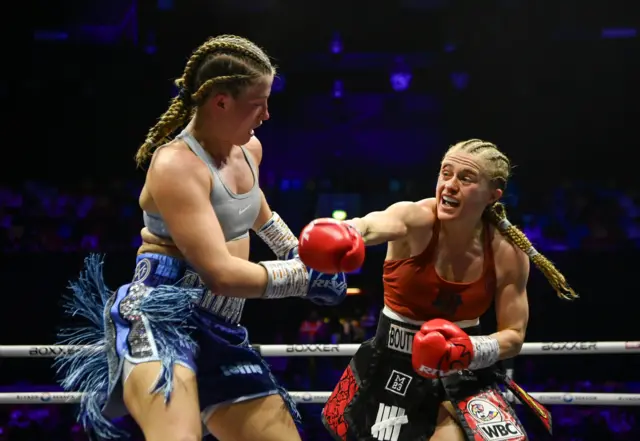Hennessy v Bouttell Boxing RECAP: Relive how Fran Hennessy beat Ellie ...