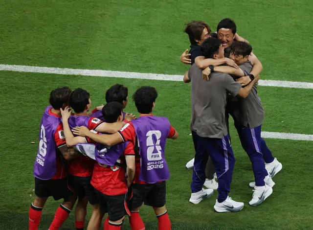 Mexico vs South Korea LIVE: Watch FIFA World Cup Group A TV stream ...