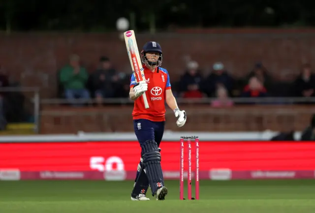 England vs India LIVE: Third women's T20, Taunton - cricket score ...