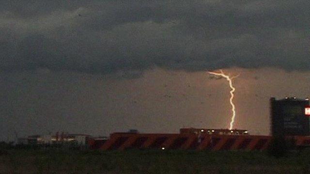 Germany storms: Six dead in North Rhine-Westphalia - BBC News