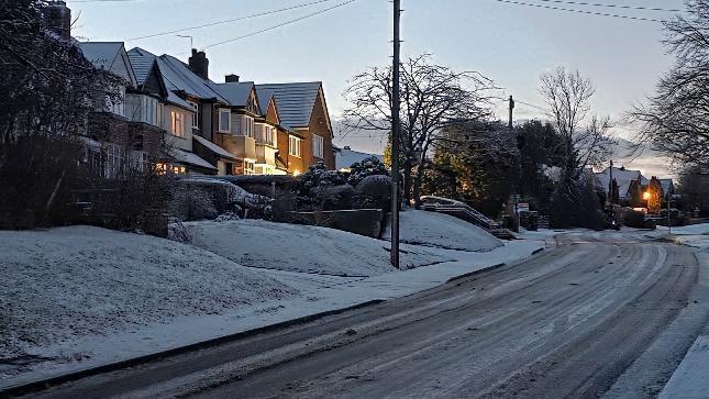 Your photos of snow across the West Midlands - BBC News