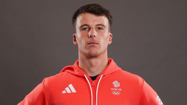 Olympic Games: Sailor Beckett moves up rankings in Marseille - BBC Sport