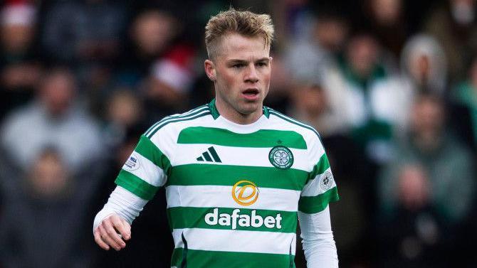 Celtic defender Stephen Welsh set for Mechelen loan move - BBC Sport