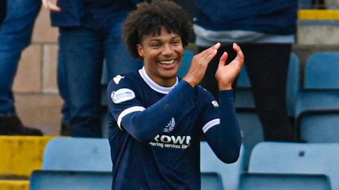 Dundee eager to extend Adewumi loan beyond January - BBC Sport