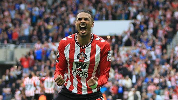 Sunderland news: Wilson Isidor the super sub - BBC Sport