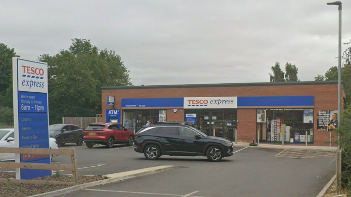 Masked men armed with sledgehammers ransack Red Lodge Tesco shop - BBC News