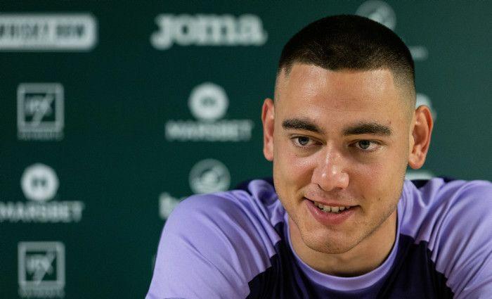 Man of the Match Miller shines in huge Australia win - BBC Sport