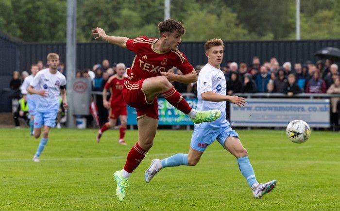Aberdeen's Bavidge loan extended at Kelty Hearts - BBC Sport