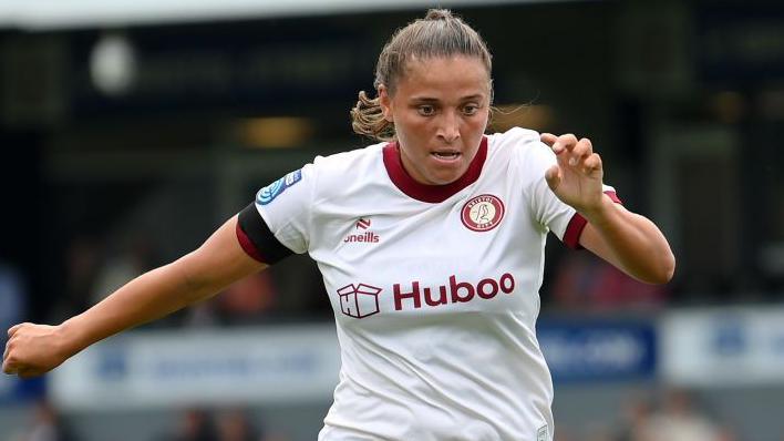 Scotland striker Abi Harrison returns to Celtic - BBC Sport