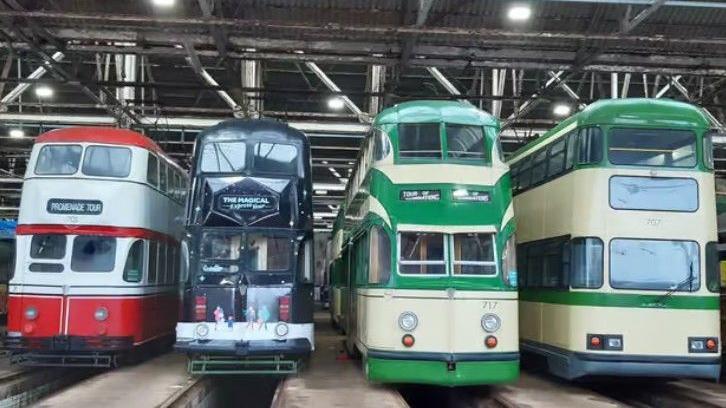 Blackpool's Tramtown museum shuts as building deemed unsafe - BBC News