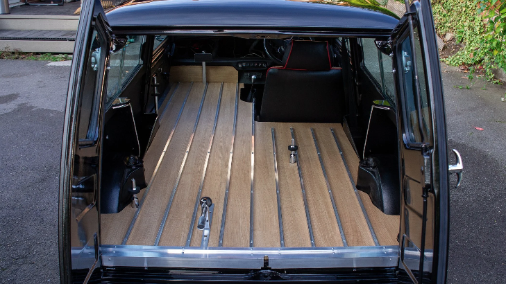 Mini hearse 'perfect' Stoke-on-Trent project to honour grandad - BBC News