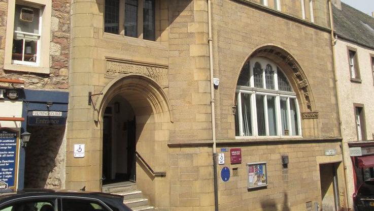 Councillor defends his purchase of Jedburgh's Carnegie library - BBC News