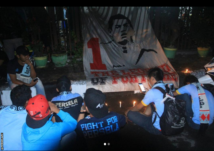 Choirul Huda: Indonesian goalkeeper dies after collision with team-mate ...