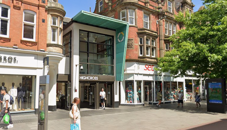 Store 'cut off' by Highcross shopping centre entrance revamp - BBC News