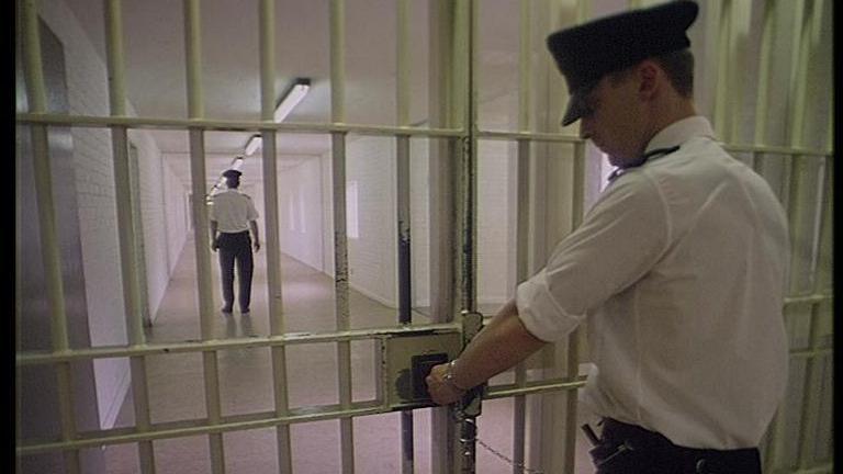Inspectors find 'dangerous levels of violence' at Kent prison - BBC News