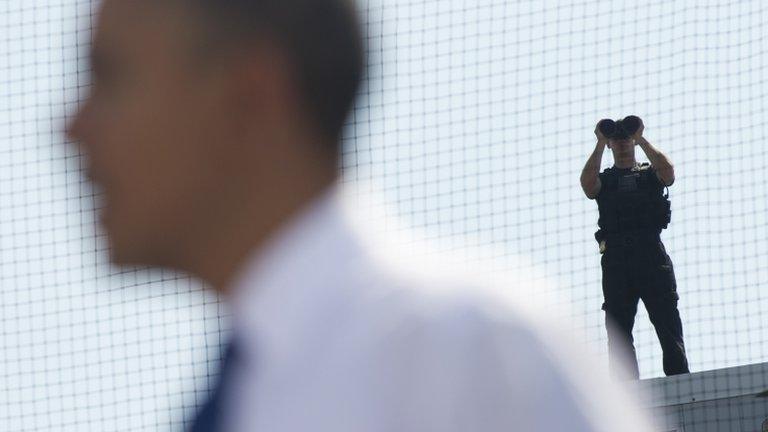 Obama Secret Service agent 'found drunk' - BBC News
