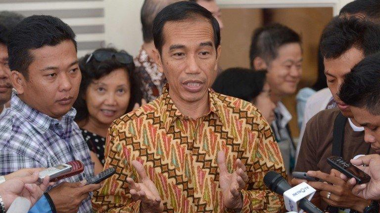 Joko Widodo sworn in as Indonesian president - BBC News