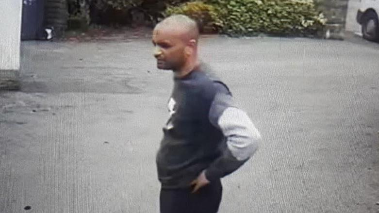 Rogue roofer who 'preyed on old and vulnerable residents' jailed - BBC News