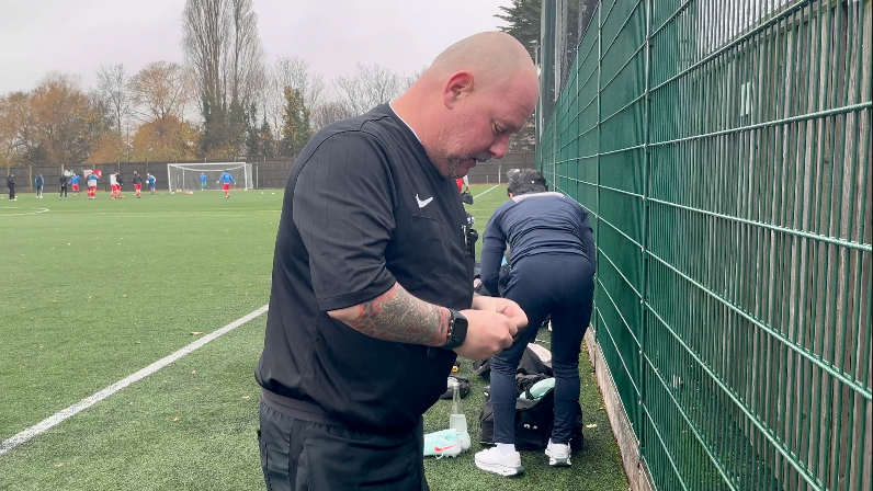 Basildon referee returns to football a month after heart attack - BBC News