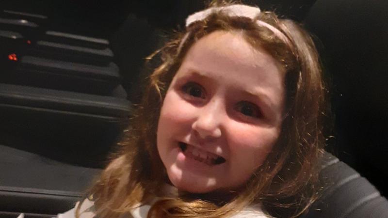 Southsea girl's balcony fall death was 'tragic accident' - BBC News