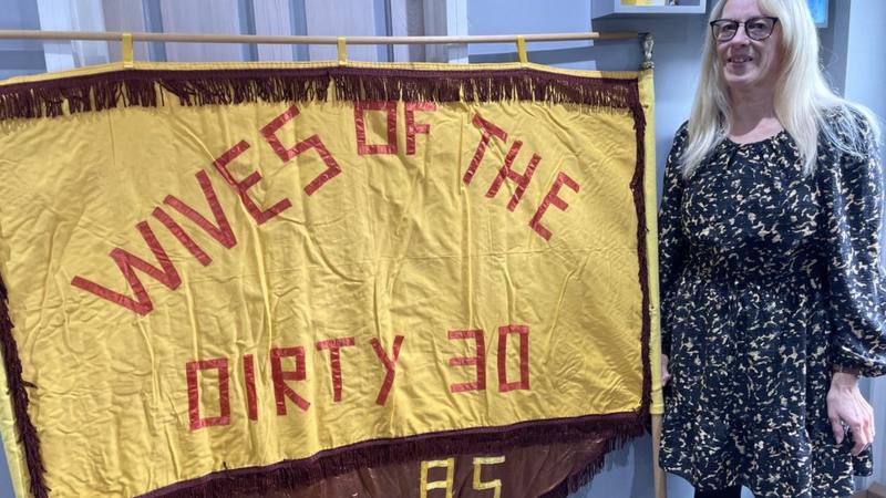 Miners' strike 1984: The pitmen dubbed scabs for going on strike - BBC News