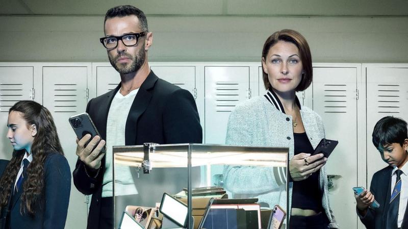 Mobile phones - BBC News