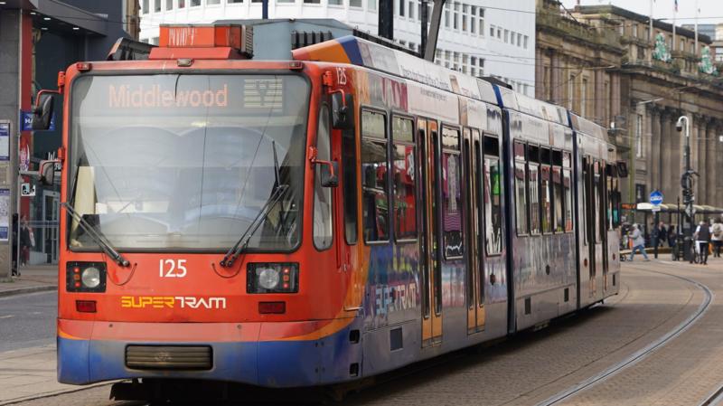 Leeds' long road to gaining a mass transit system - BBC News