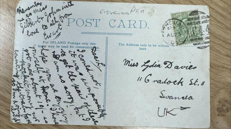 Royal Mail: Letter arrives in Penarth instead of Australia - BBC News