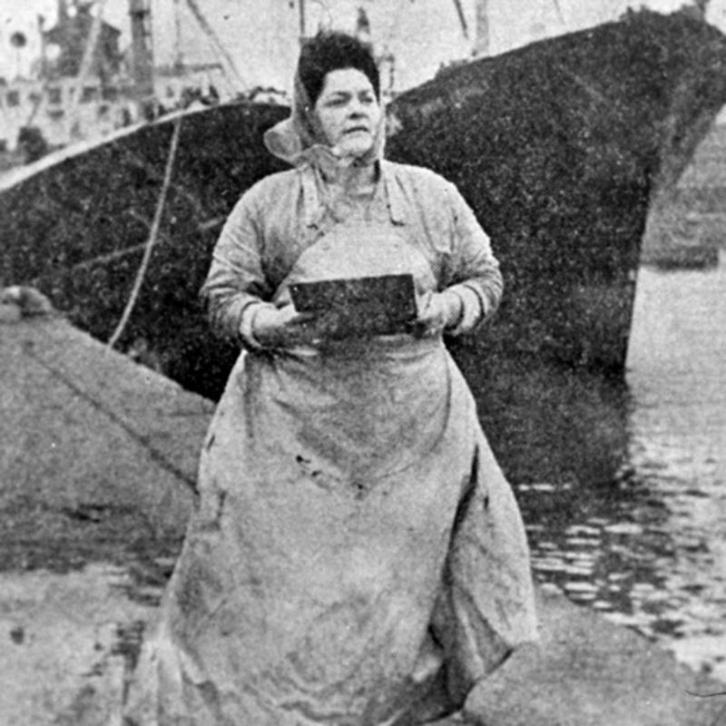 Triple trawler tragedy: The Hull fishermen who never came home - BBC News