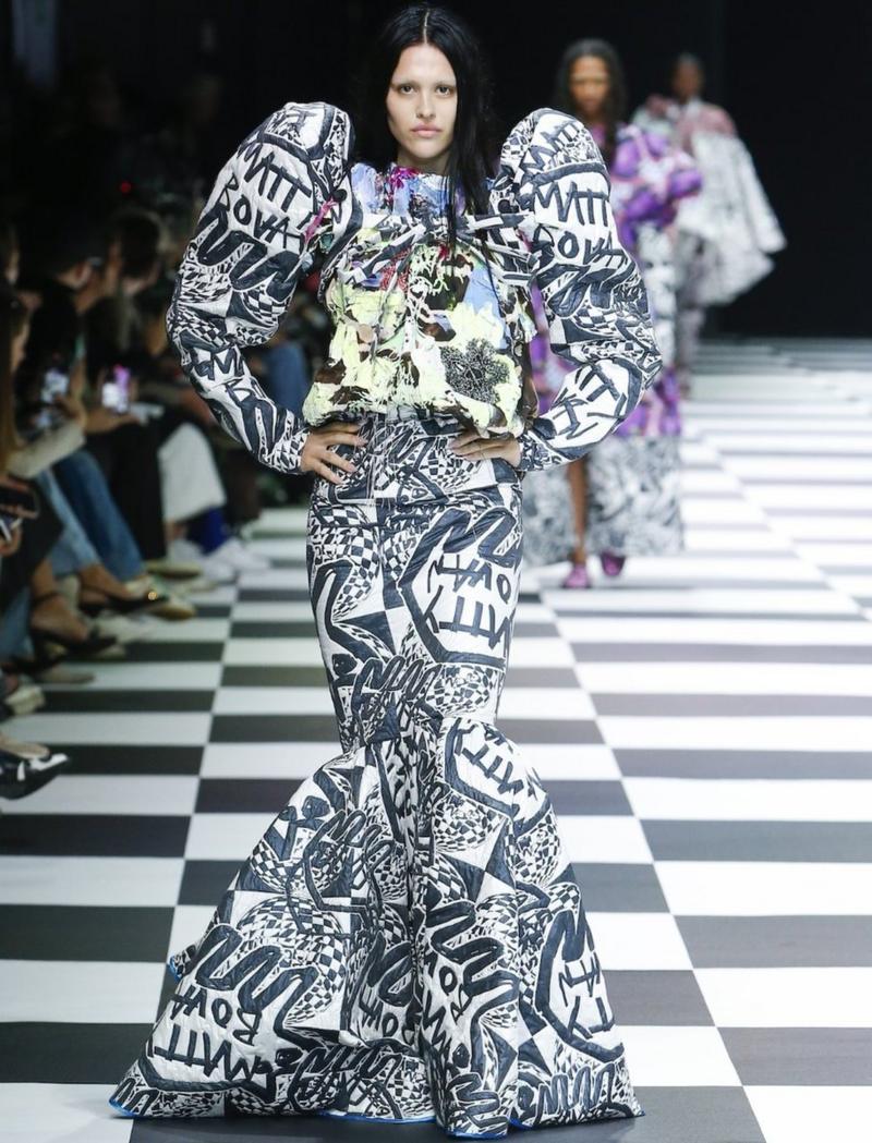 Vivienne Westwood: Designers on her influence and legacy - BBC News