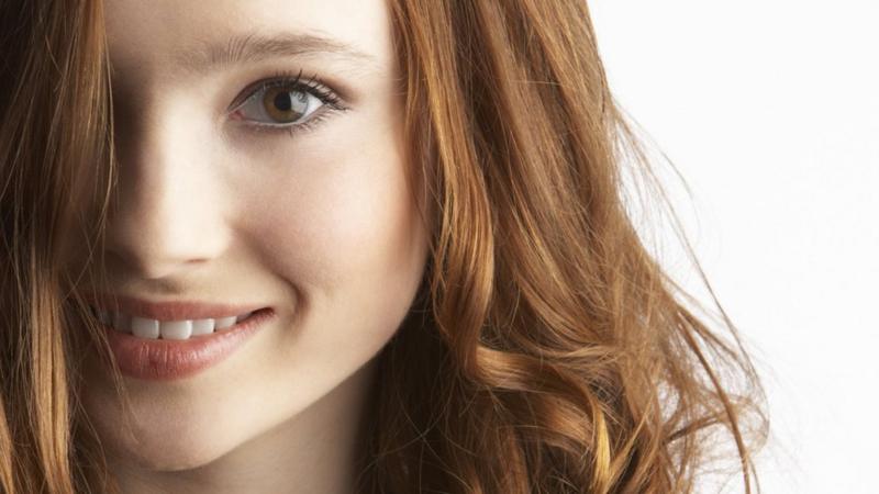 'Secret' of youthful looks in ginger gene - BBC News
