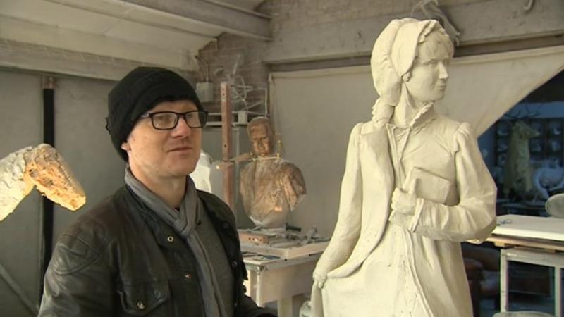 Jane Austen statue design unveiled in Basingstoke - BBC News