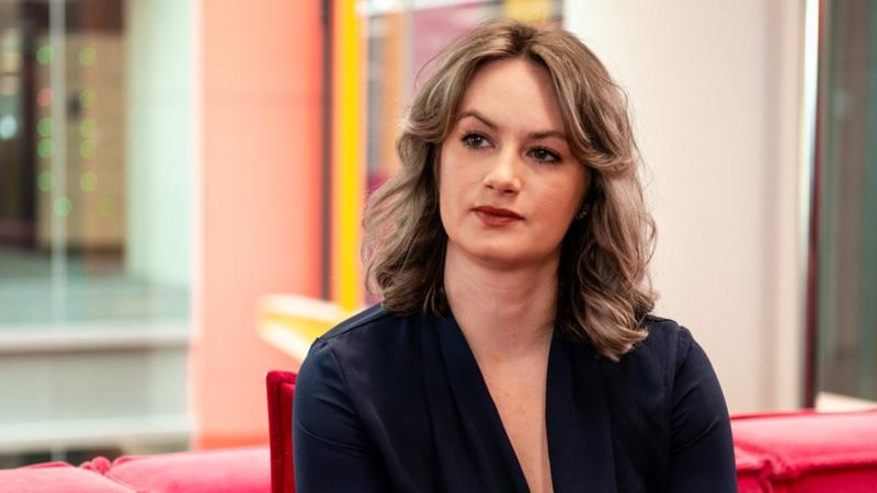 TikTok tracked UK journalist via her cat's account - BBC News