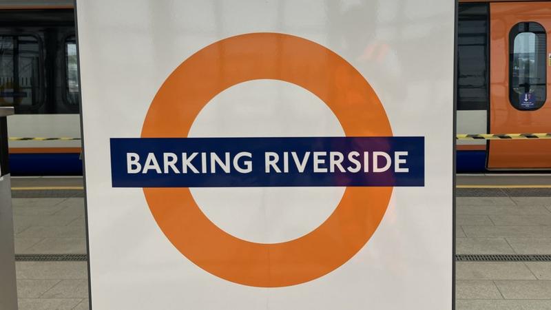 London Overground: New names for its six lines revealed - BBC News