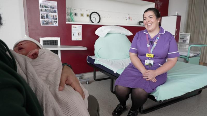 The Real Midwives of Poplar: Delivering life in east London - BBC News