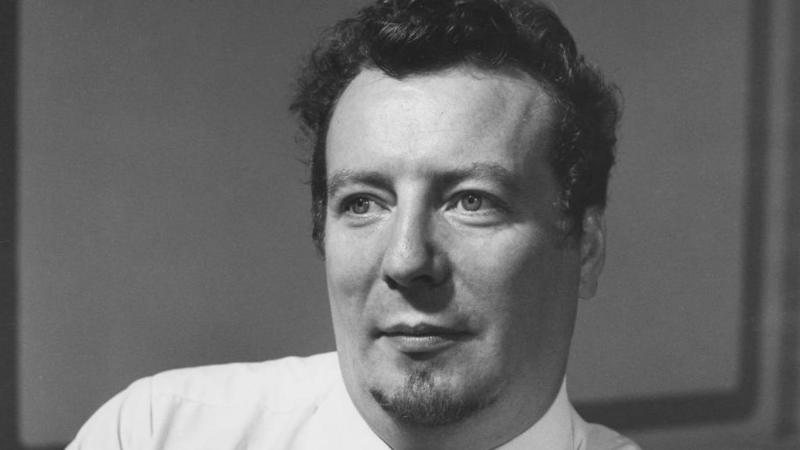 Stuart Burrows, internationally renowned opera singer, dies at 92 - BBC ...