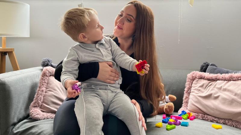 Rent rise puts future of Thetford SEN play group in doubt - BBC News