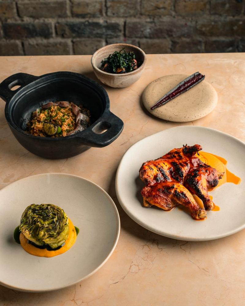 Vivid colours and bold flavours: The Nigerian food boom - BBC News