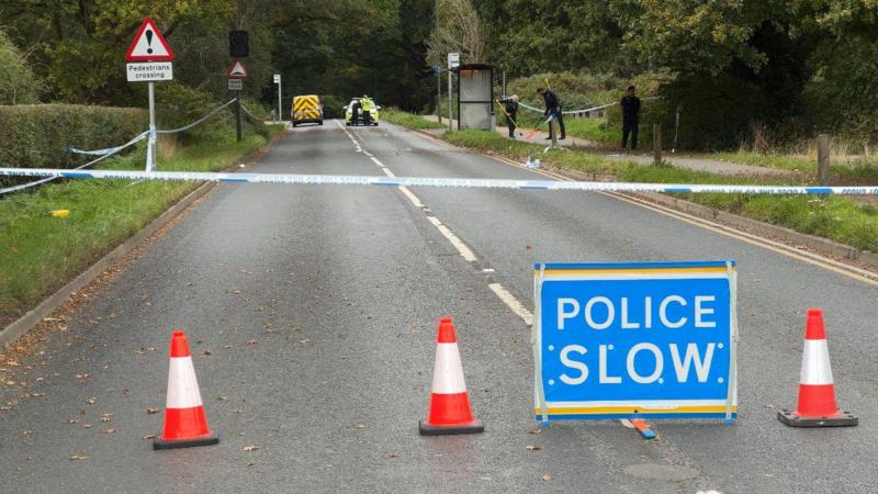 Three arrested after reports of group fight in Redhill - BBC News