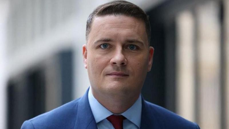 NHS managers to be sacked in failing hospitals - Streeting - BBC News
