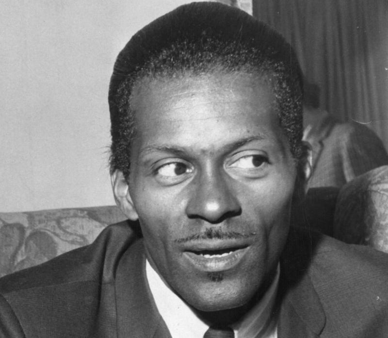 Rock and roll legend Chuck Berry dies aged 90 - BBC News