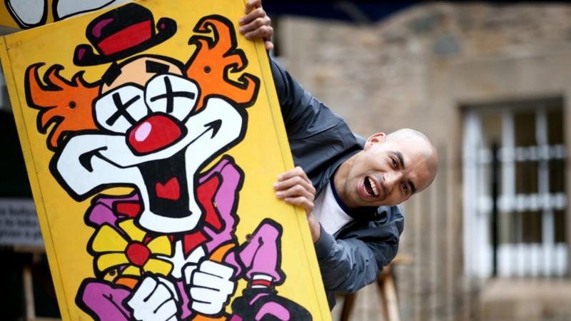 Edinburgh Fringe funniest joke: Masai Graham wins with food pun - BBC News