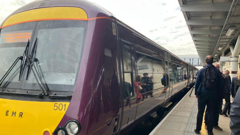 New-look trains for East Midlands Railway routes - BBC News