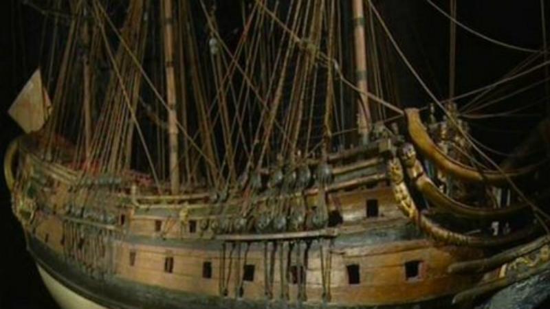 The London: Shipwreck collection to 'rival best in country' - BBC News