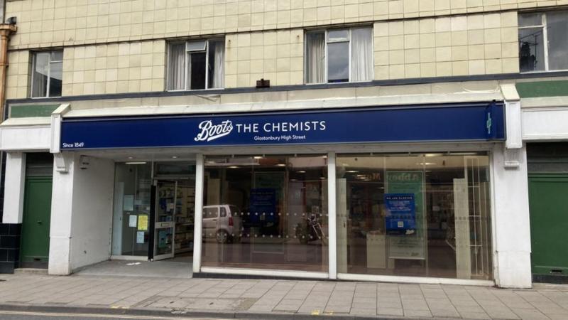 Petition to save local Boots pharmacy from closure - BBC News