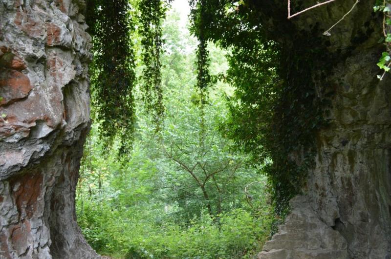 Eyam plague: The village of the damned - BBC News