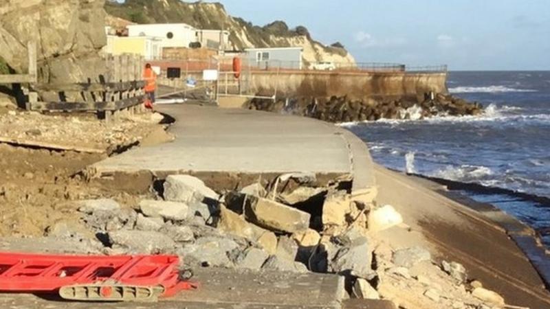 Isle of Wight coastal path reopens after cliff fall - BBC News