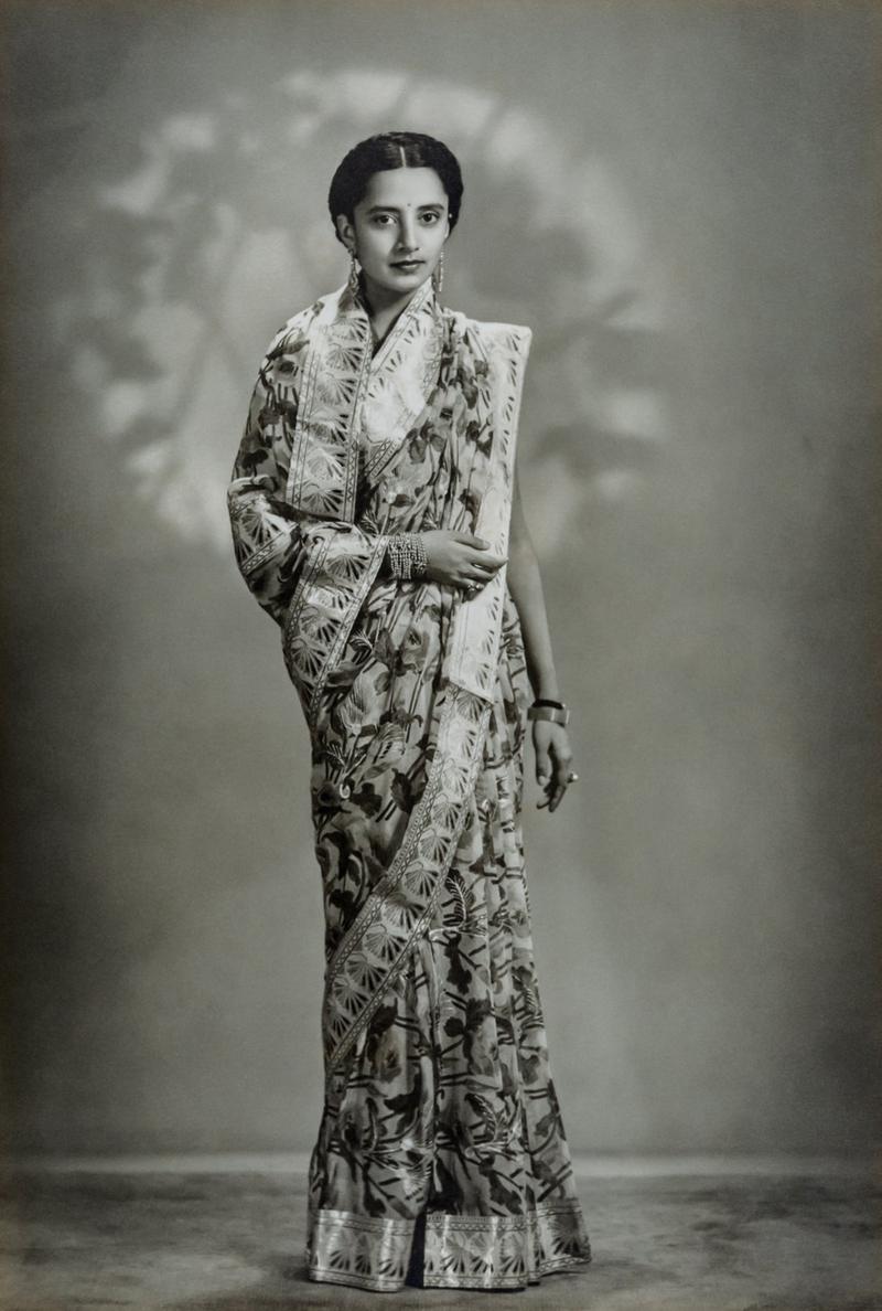 An intimate look at India's royal women - BBC News