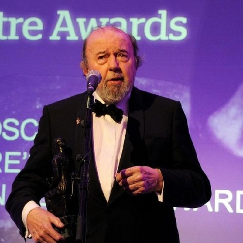 Sir Peter Hall: A giant of British theatre - BBC News